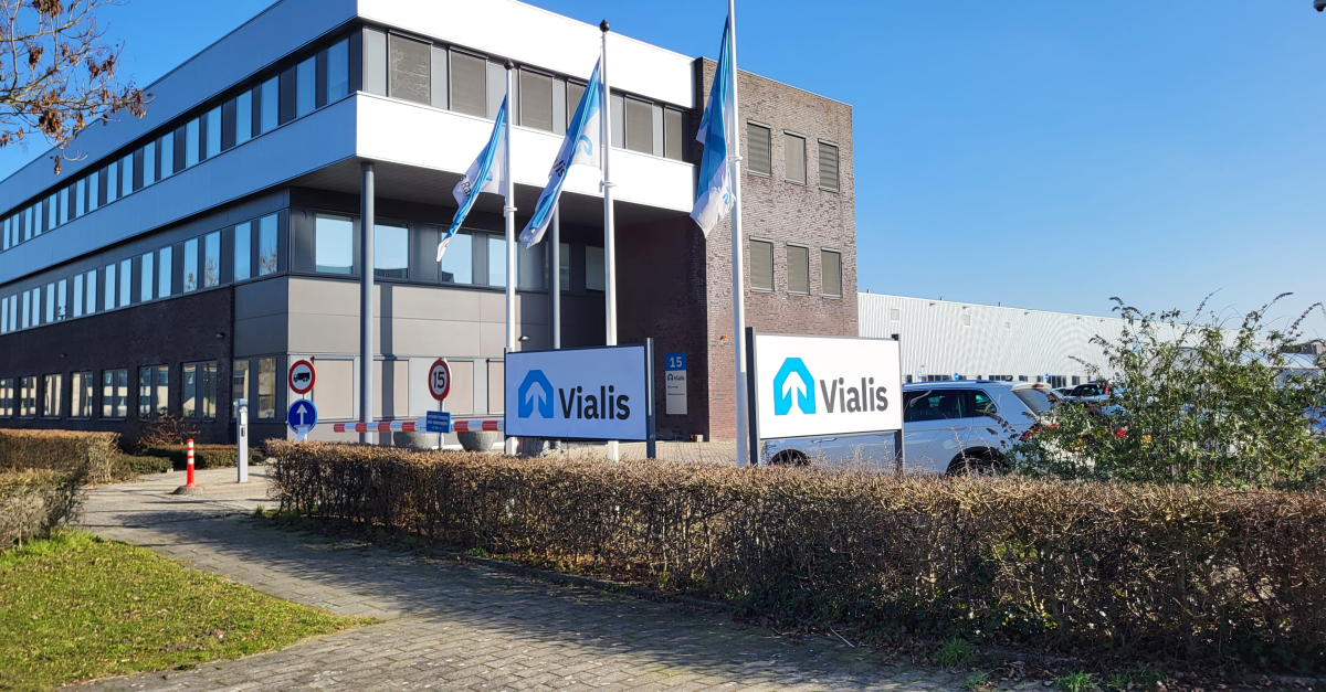 Over Vialis | Vialis